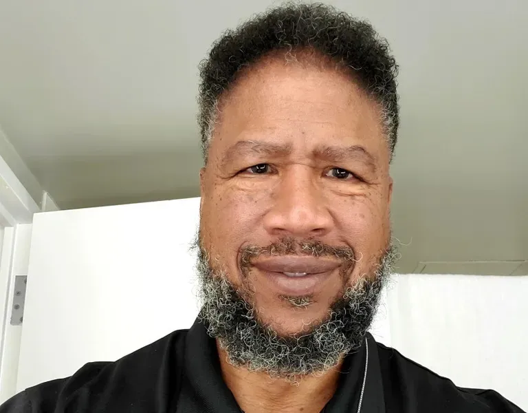 Larry Brooks | Pulitzer Center